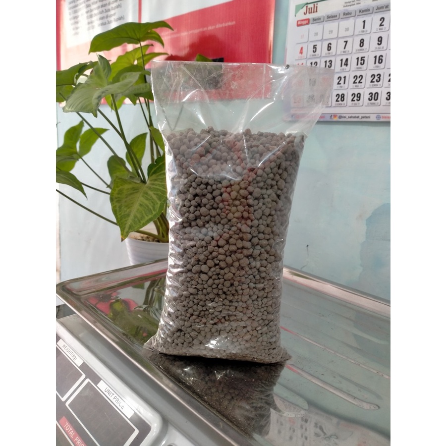 Jual PETROGANIK PUPUK ORGANIK PADAT SUPER KEMASAN REPACKING 1KG ...