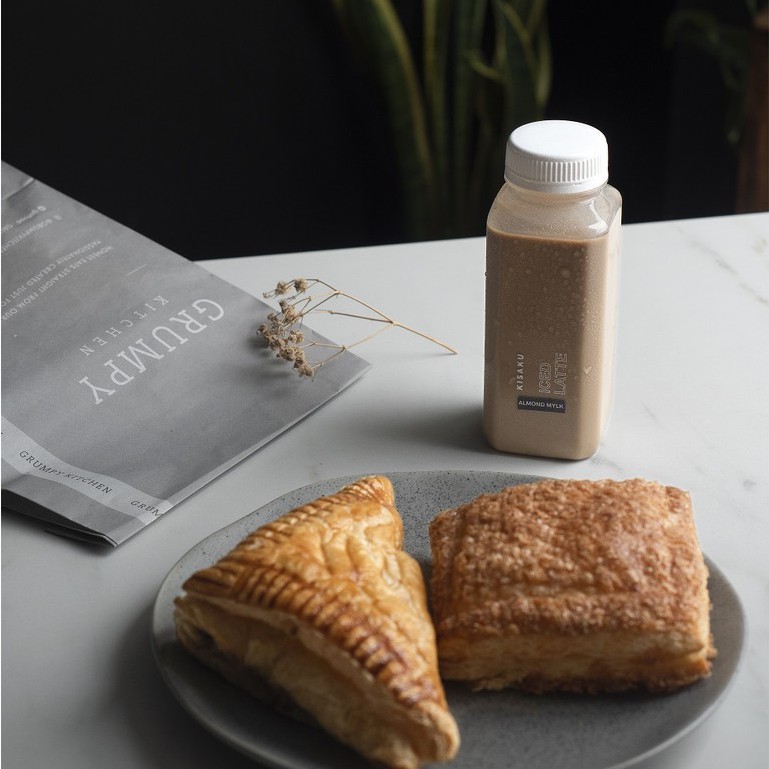 Jual Grumpy Kitchen X Kisaku Coffee (Almond Mylk Latte) | Shopee Indonesia