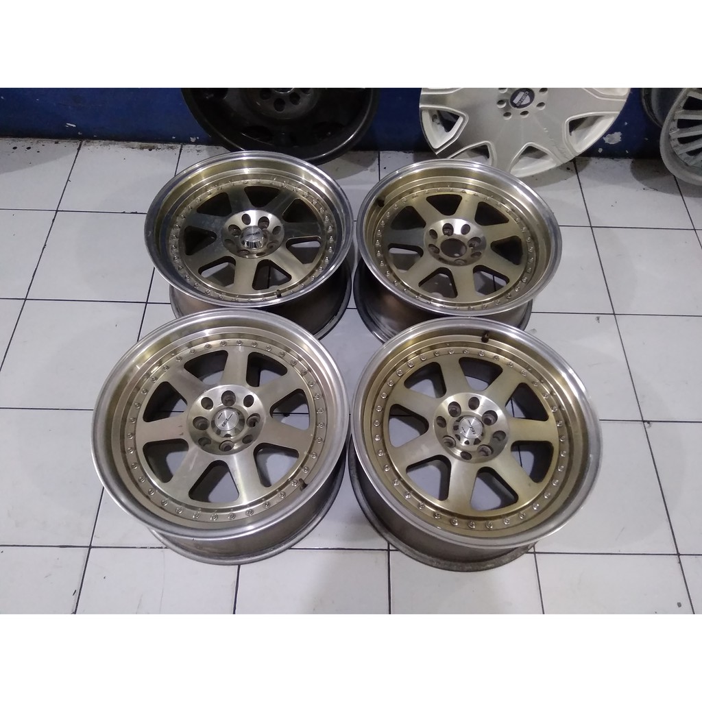 Jual velg mobil Mugen R17 Pcd 4X100-4X114,3 Lebar Rata 8 Offset 35 Gold | Shopee Indonesia