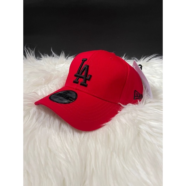 Jual Topi Baseball MLb LA merah logo hitam | Shopee Indonesia