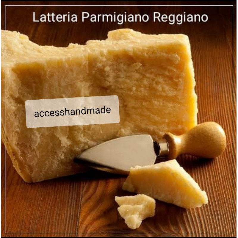 Jual Parmigiano Reggiano Keju mirip Parmesan Italian cheese 500gr / 1kg ...