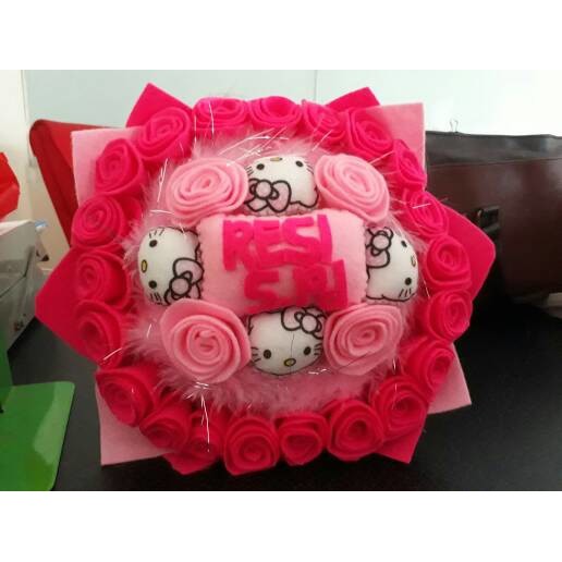 Jual Bucket bunga hello kitty dan nama ukuran L | Shopee Indonesia