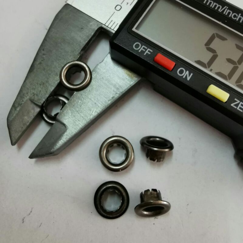 Jual mata ayam 350 / mata eyelet 5mm blacknikel / 5000pcs | Shopee ...