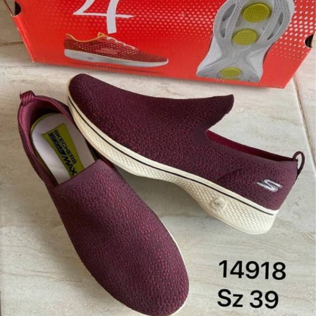 Jual Sepatu Skeckers | Shopee Indonesia