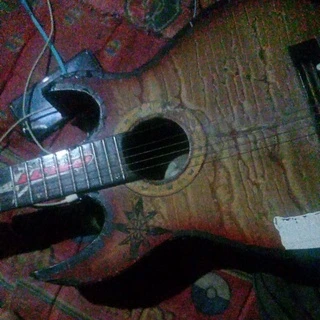 Jual Gitar Bekas Terlengkap & Harga Terbaru April 2025 | Shopee Indonesia
