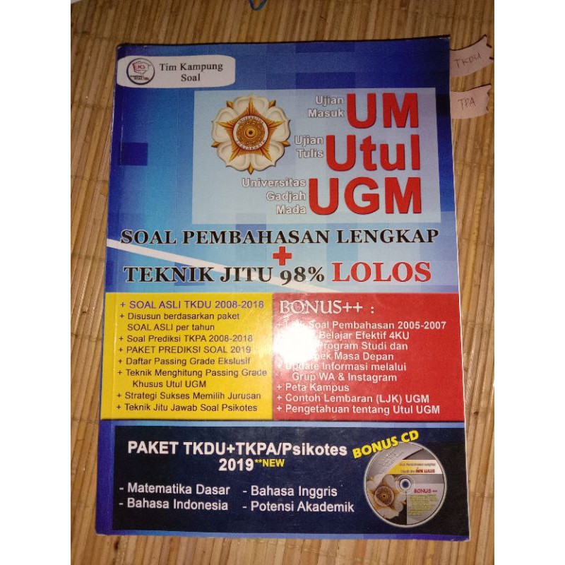 Jual Utul UGM Kampung Soal 2019 Saintek ( Dapat 2 Buku ) PRELOVED | Shopee Indonesia