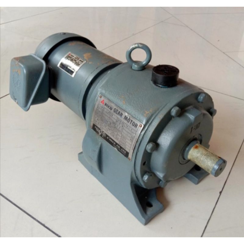 Jual Induction motor gearbox 3phase 220V 1Hp/0.75Hp Gear ratio 1:10 ...