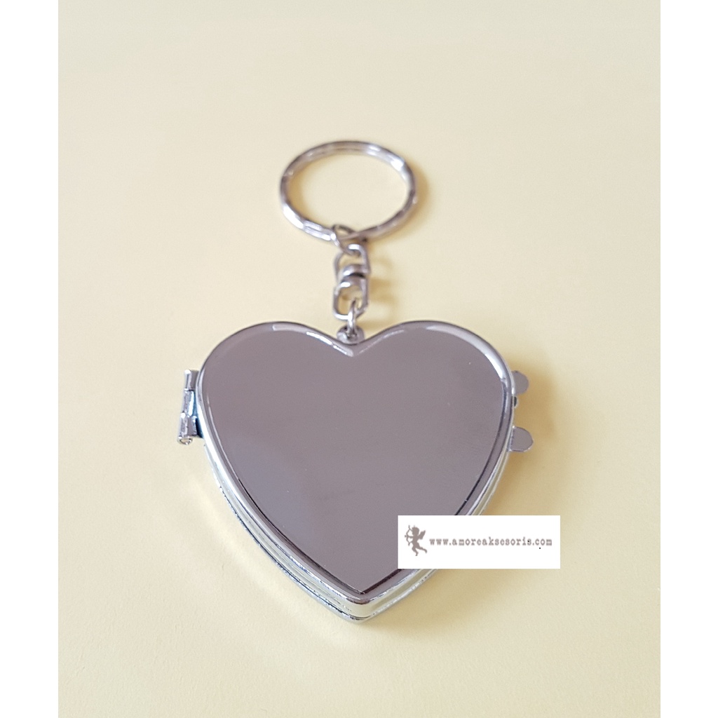 Jual Valentine Gantungan Kunci Hati dengan Cermin dan Tempat Foto ...