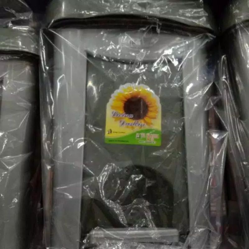 Jual tempat sampah injak 15 liter livina / keranjang sampah plastik ... Jual tempat sampah injak 15 liter livina / keranjang sampah plastik ...