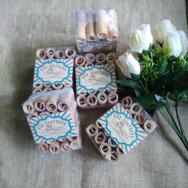 Jual Makanan ringan,aneka cemilan tradisional,makanan ringan kekinian ...