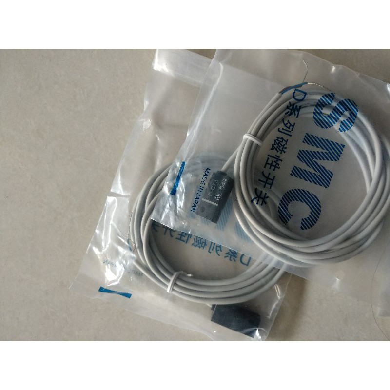 Jual SENSOR CYLINDER ANGIN REED SWITCH TYPE DC73 SMC | Shopee Indonesia