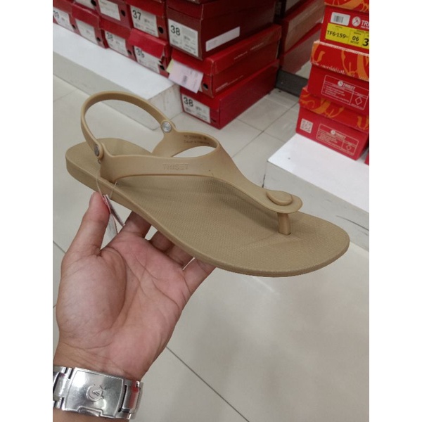 Jual TRISET | SANDAL KARET TALI JEPIT WANITA | ORIGINAL | Shopee Indonesia