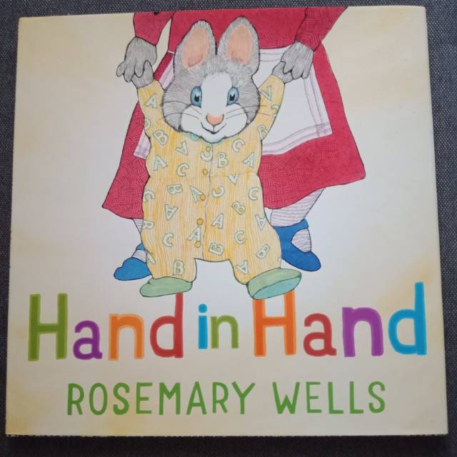 Jual Hand in Hand story book | Shopee Indonesia
