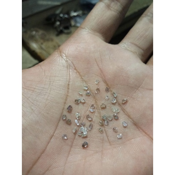 Jual INTAN LANTAKAN BESAR ASLI100%/INTAN MENTAH/BAHAN BERLIAN | Shopee ...