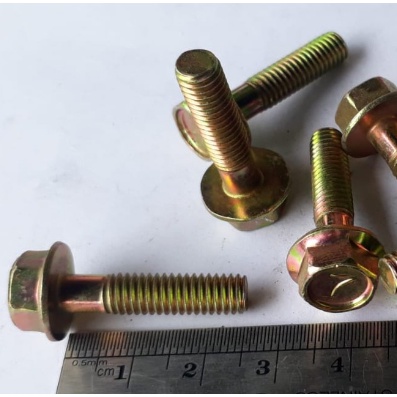 Jual BAUT TOPI / FLANGE BOLT KUNING M6 X 25MM (KUNCI 10) | Shopee Indonesia