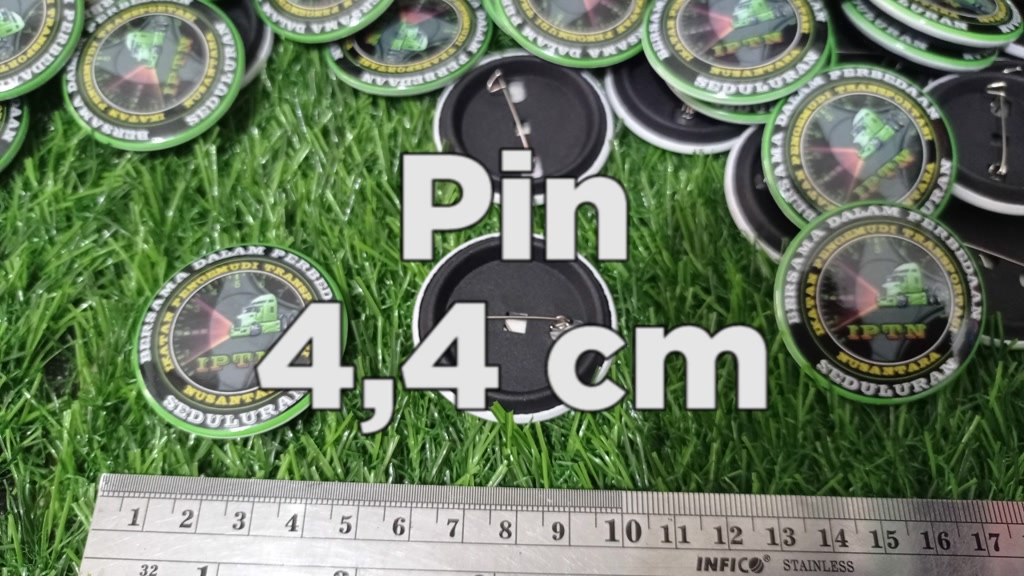 Jual Cetak pin custom 44mm / pin peniti 44mm / pin bros 44mm | Shopee ...