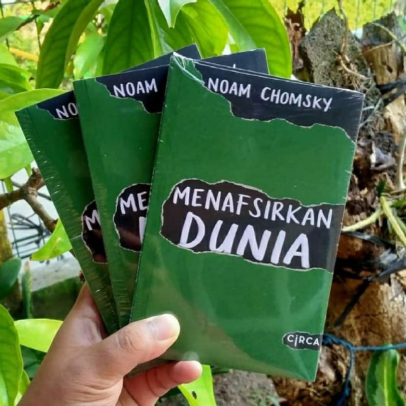 Jual MENAFSIRKAN DUNIA | Shopee Indonesia