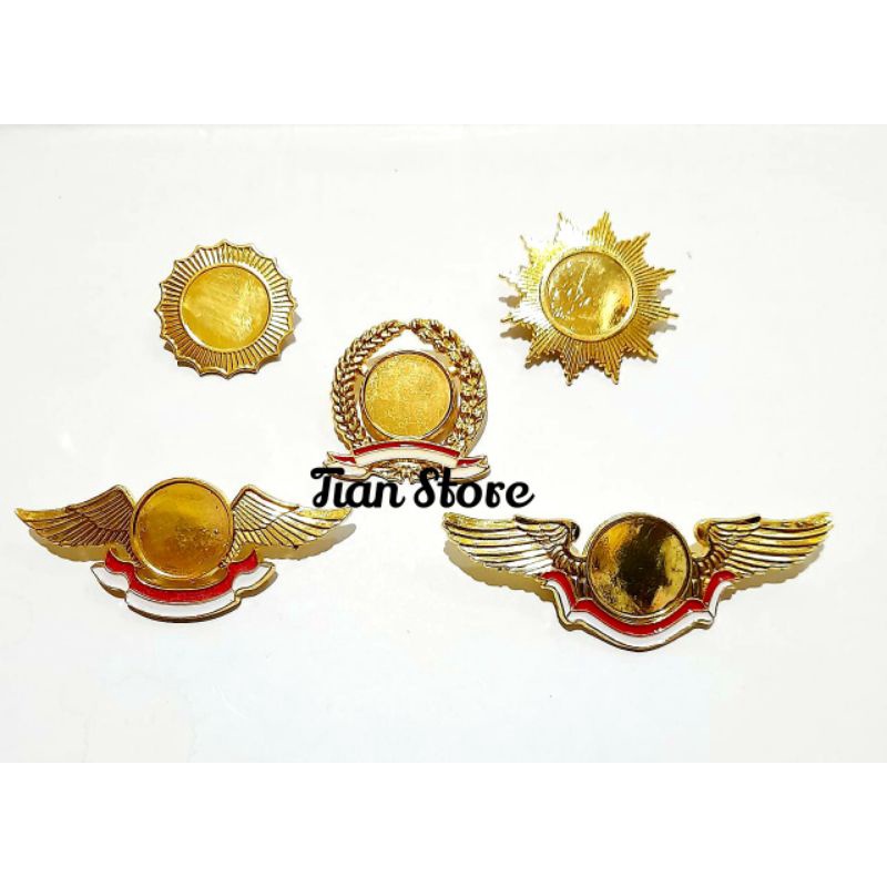 Jual pin bermodel logo custom magnet | Shopee Indonesia