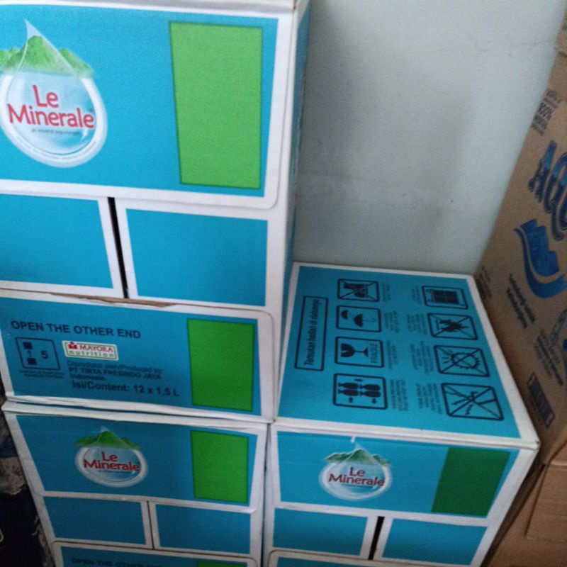 Jual Air Minum Dalam Kemasan Botol Le Minerale 1500 ML - 1 dus isi 12 ...