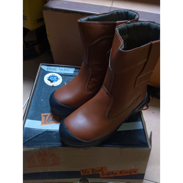 Jual sepatu safety | Shopee Indonesia