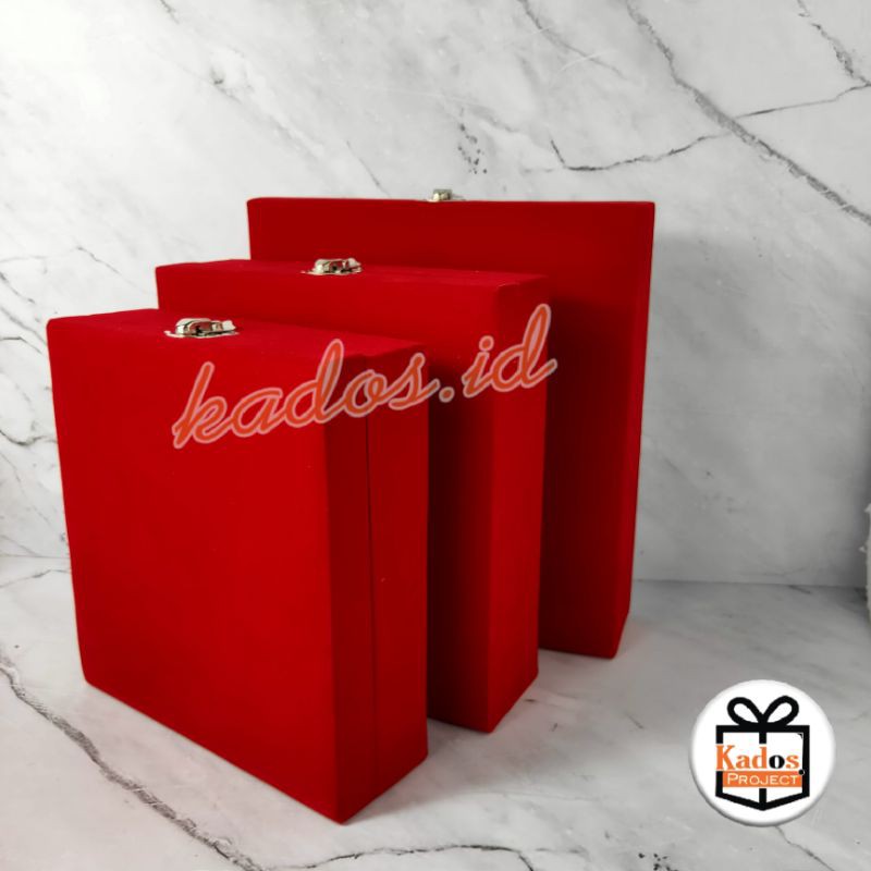 Jual Box / kotak Beludru || Kotak PLAKAT AKRILIK | Shopee Indonesia