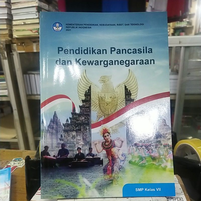 Jual BUKU PAKET PENDIDIKAN PANCASILA DAN KEWARGANEGARAAN UNTUK KELAS 7 SMP KURIKULUM PENGERAK ...