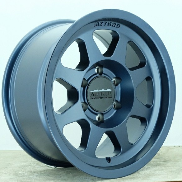 Jual Velg Mobil Method MR701 17x8.5 6x139.7 ET 0 Bahia Blue 4 Pcs ...