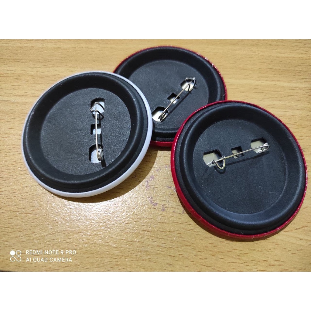 Jual Pin Peniti ukuran 58 hitam, bisa custom, tanpa minimal order ...