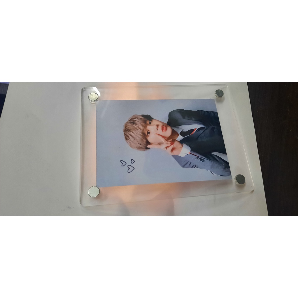 Jual Frame foto Akrilik Magnet/ Foto BTS Magnet/ 13x10 | Shopee Indonesia