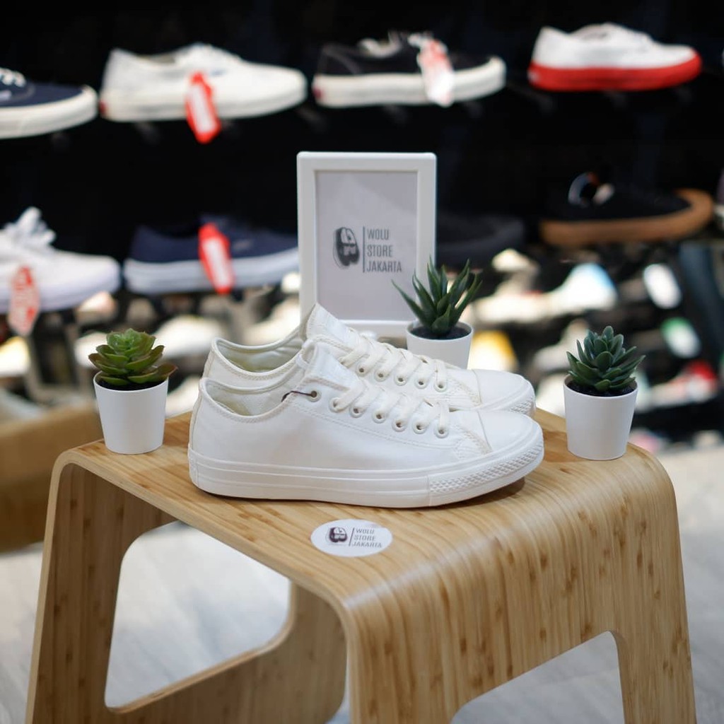 Jual Sepatu Converse CT II Low Off White Off White | Shopee Indonesia
