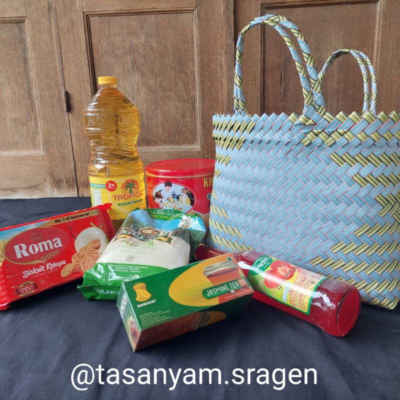 Jual Tas Anyam Plastik Lurik Uk.Tanggung/Sedang (P30/L14/T27). Untuk ...
