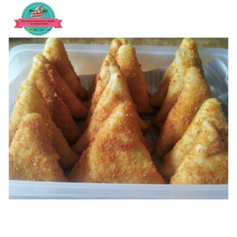Jual Risoles Rogut/Segitiga Sayur Enak Halal Murah Higienis by Putri ...