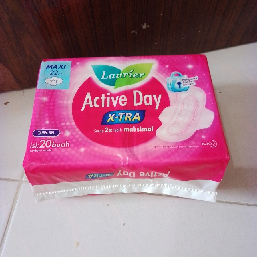 Jual Pembalut sayap LAURIER ACTIVE DAY XTRA Maxi 22 cm - 1 pcs (20 bh ...