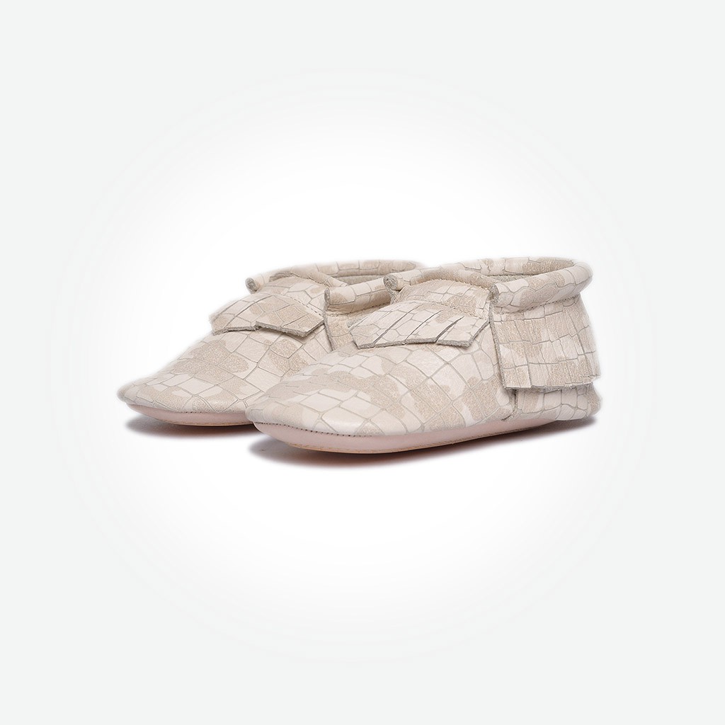 Jual Baby Moccasins Featherlight - White Giraffe (Sepatu Anak PYOPP ...