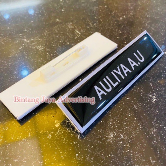Jual Name Tag 2cm x 8cm Tebal 2mm Akrilik Resin Name Tag Custom Nama ...