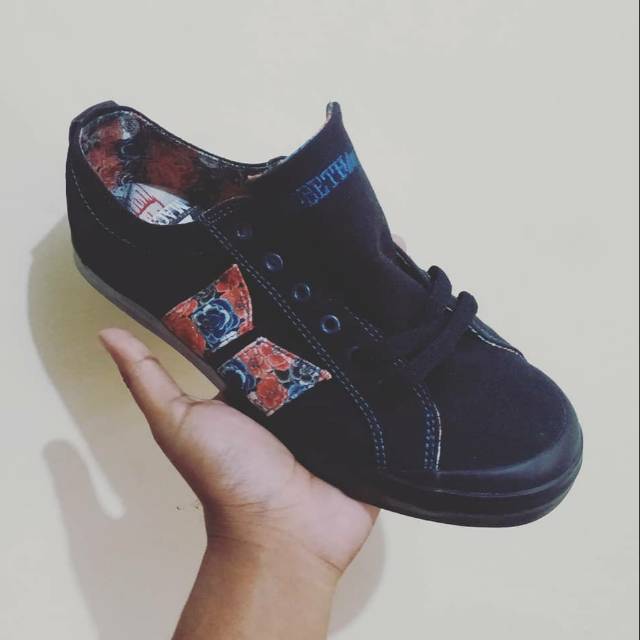 Jual Macbeth Eliot Dan Smith BNIB | Shopee Indonesia