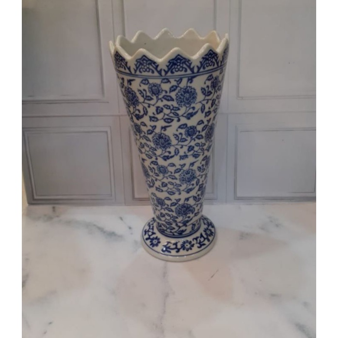 Jual VAS BUNGA KERAMIK PUTIH BIRU | Shopee Indonesia