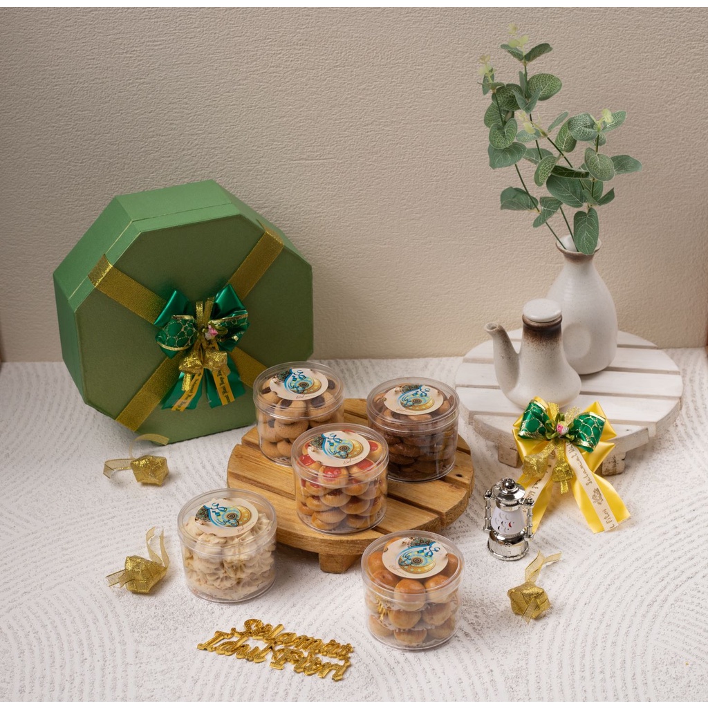 Jual PARCEL KUE LEBARAN IDUL FITRI/PAKET KUE LEBARAN IDUL FITRI ...