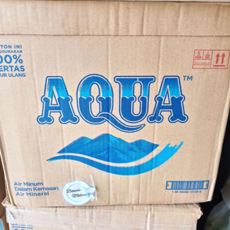 Jual AQUA Botol karton air mineral 330 ml / 600 ml / 1500 ml | Shopee Indonesia