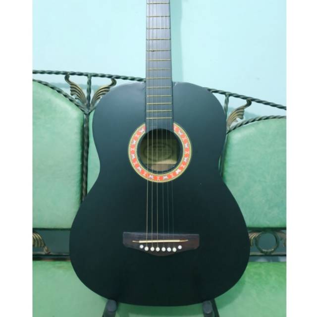 Jual Gitar Akustik Yamaha Hitam Doff Buat Pemula Belajar | Shopee Indonesia