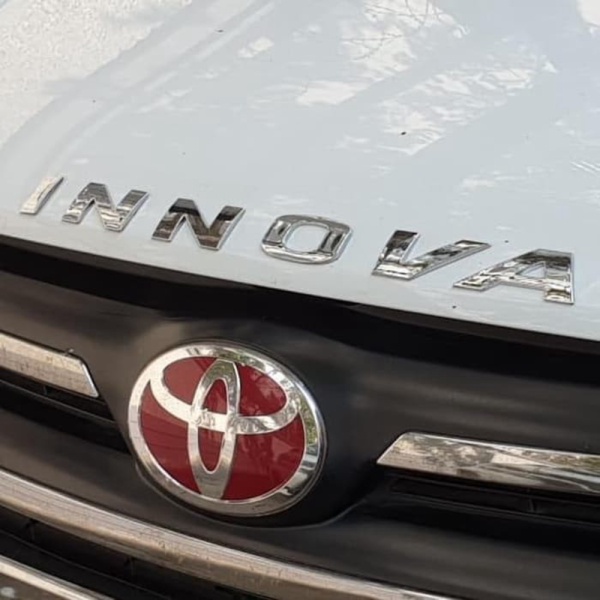Jual Emblem Huruf Innova Kap Mesin Mobil Emblem Logo Tulisan Kap Innova ...