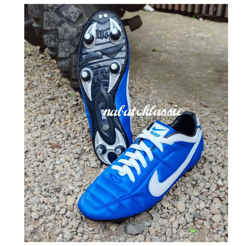 Jual Sepatu Bola, sepatu sport, Sepatu olahraga, Sepatu lari, Sepatu ...