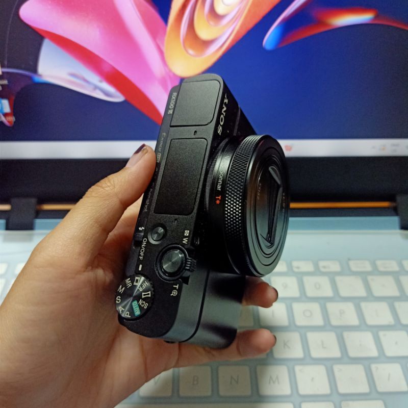 Jual KAMERA SONY RX100 MARK VI SUPER ISTIMEWA MULUS NO MINUS SECOND ...