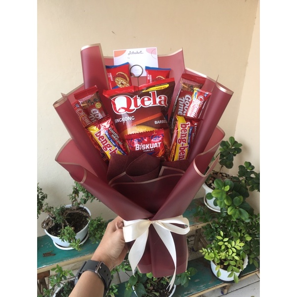 Jual Buket snack/Snack Bucket/Kado Wisuda/Kado Ultah/Custom Snack Buket ...