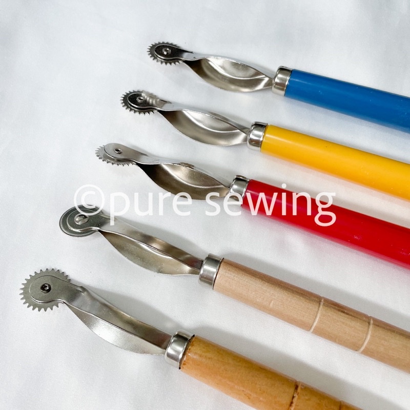 Jual (1 PCS) Rader Jahit Kayu Bergerigi dan Bundar | Alat Pola Jahit ...