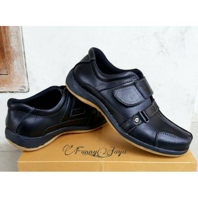 Jual Sepatu Fantopel Kulit Pria Kantor Dinas-Fantovel-Hitam | Shopee ...