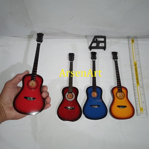 Jual Miniatur Gitar Akustik / Acoustic Tinggi 25 cm Untuk Hiasan ...