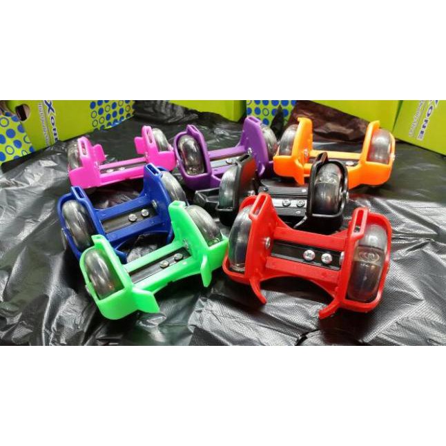 Jual SALE!! FLASHING ROLLER LIGHT SEPATU RODA MAINAN ANAK DEWASA LAMPU ...