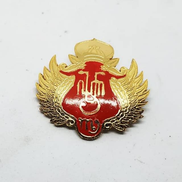 Jual Pin Bros Lambang Keraton Jogja Kuningan Kombinasi Merah | Shopee ...