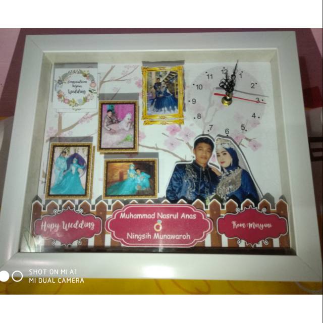 Jual Scrapframe wedding 25 x 30 cm | pop up frame, Wisuda/graduation ...